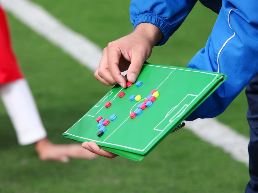 fussball-strategie_90051836_1688x1125_100-1024x768 - TSV Goeggingen ...
